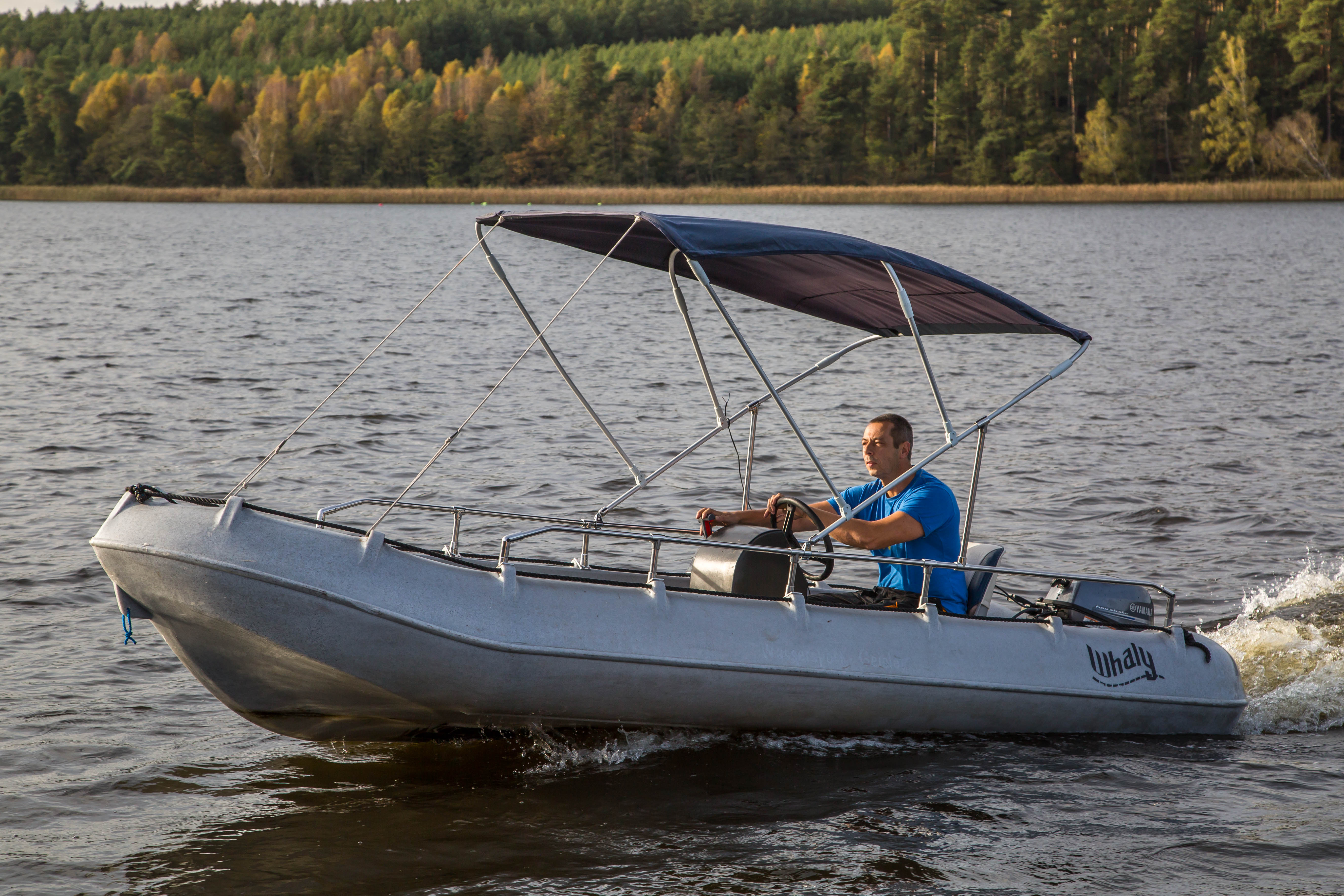 Floßverleih :: Motorboote
